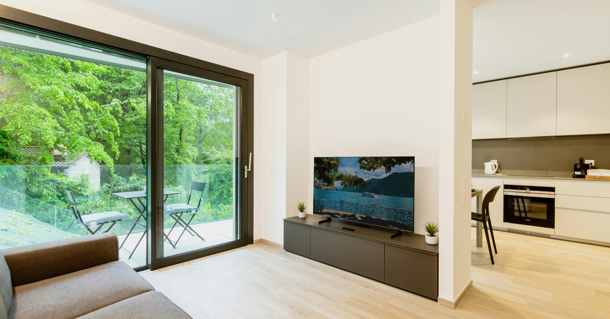 Unlock Multi-Slide Door Benefits for Arizona Homes